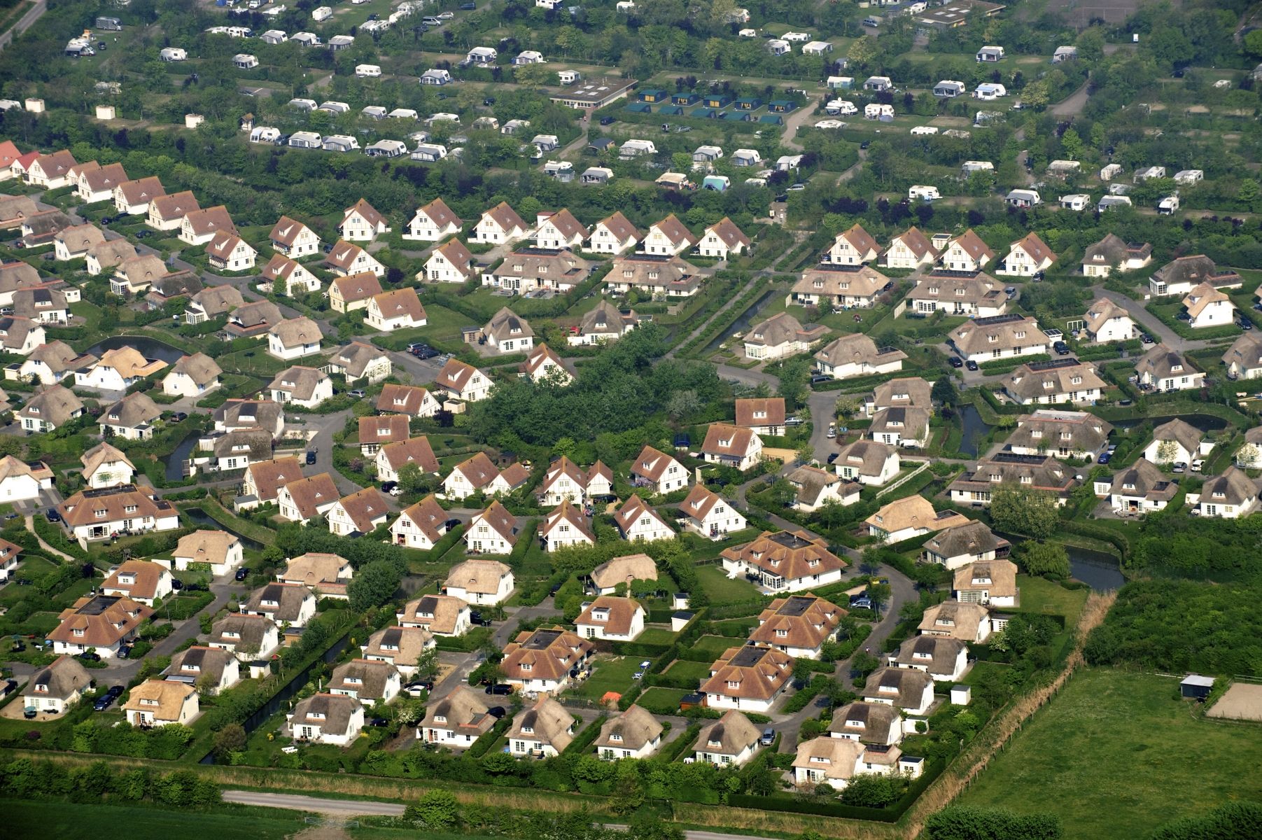 Roompot Hof Domburg in Domburg - de beste promo's!