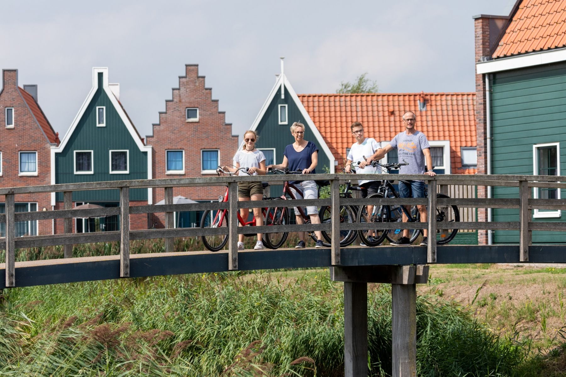 Roompot Marinapark Volendam in Volendam - the best offers!